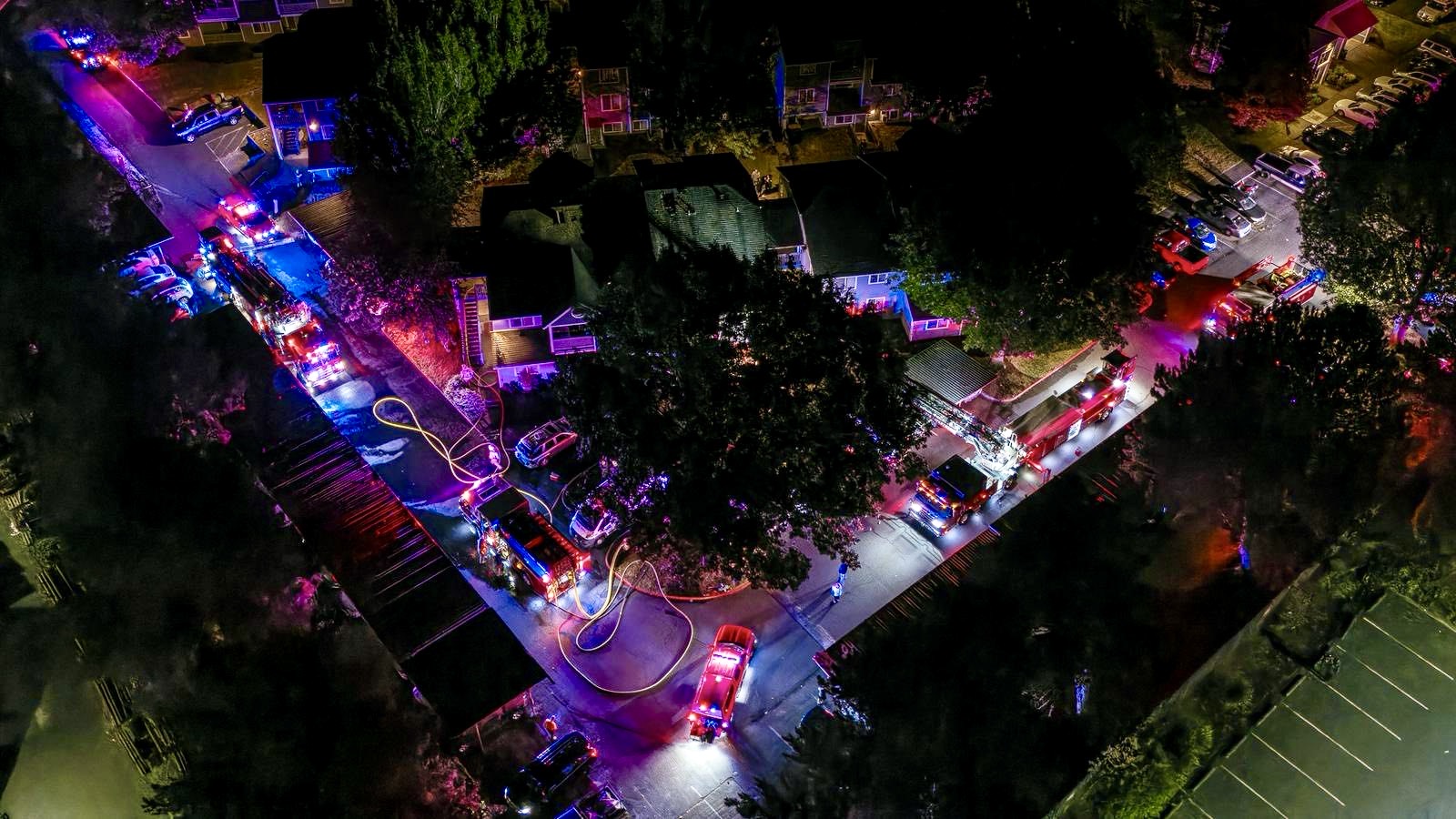 Gresham second-floor apartment fire takes 28 firefighters to douse ...