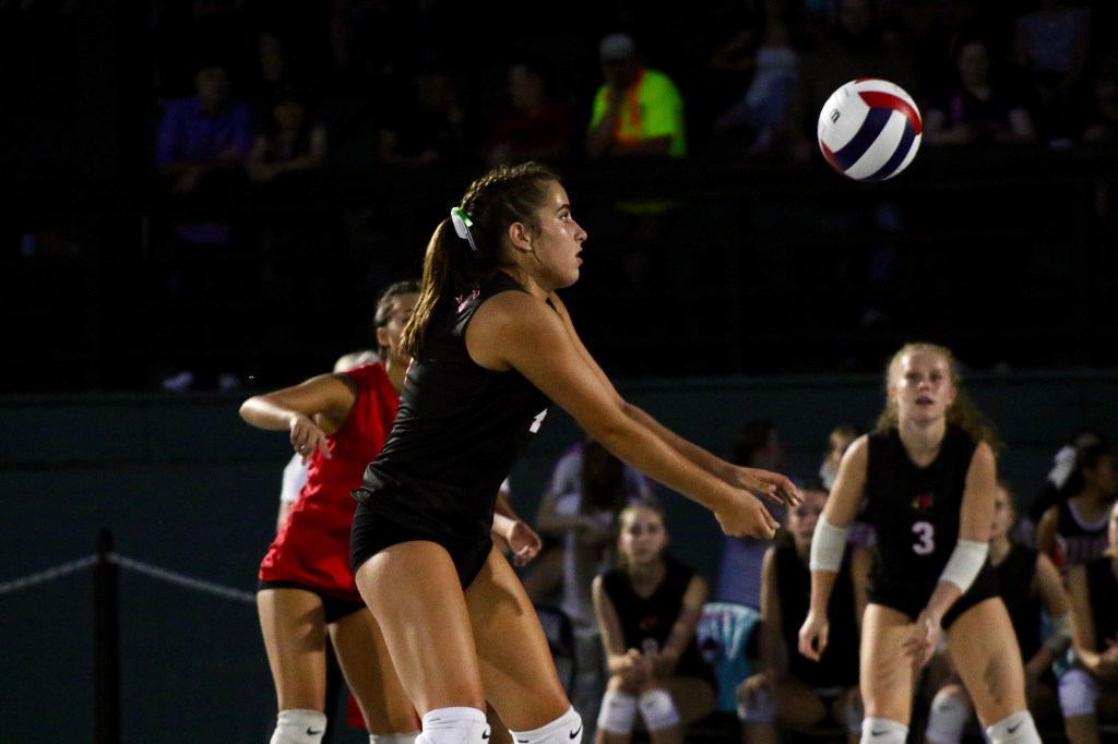 Estacada wins first-ever outdoor volleyball game on a court | The Outlook