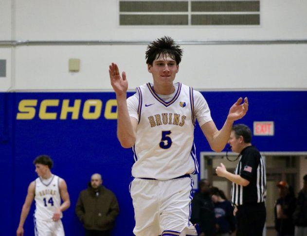 No. 6 Barlow boys basketball bigs score 40 points in win | The Outlook